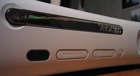 Microsoft "knew about" disc damage problems with Xbox | GameWatcher